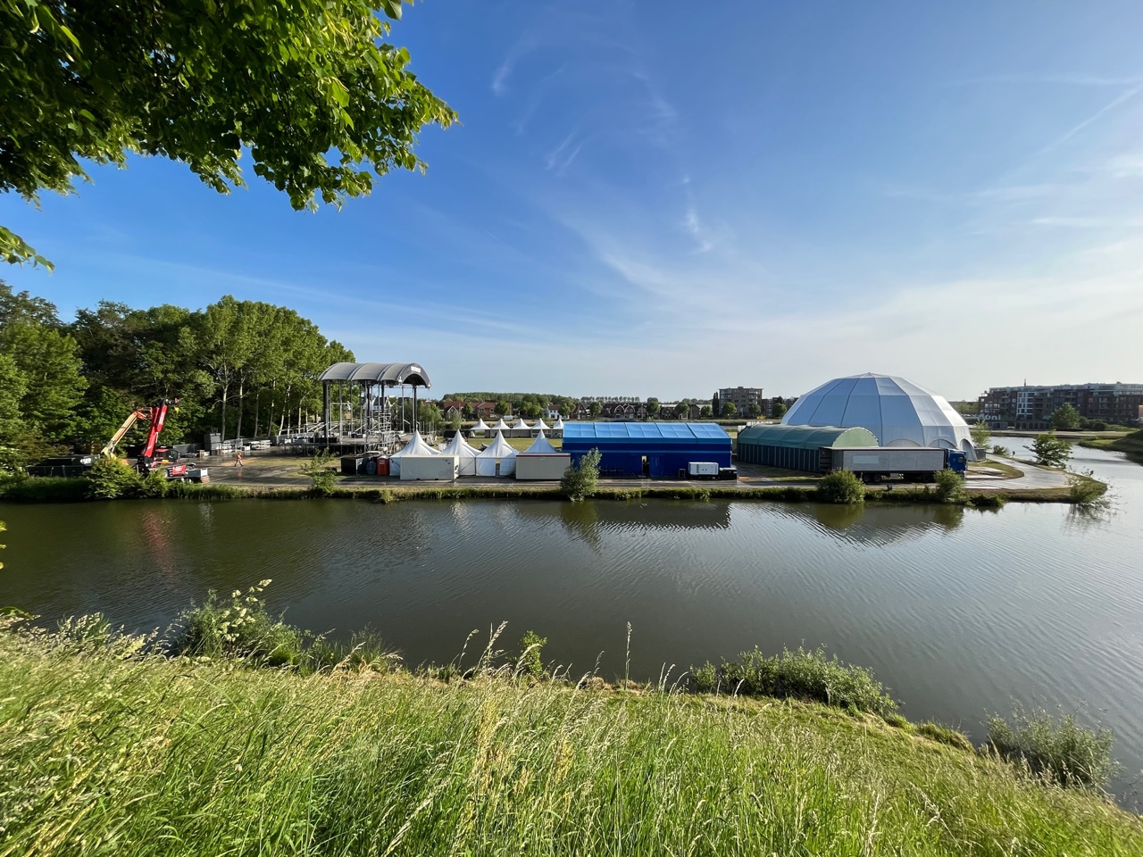 VESTROCK - Backbone International